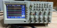 China Used Tektronix TDS2024B 200MHz 4-Channel 2GS/s Digital Storage Oscilloscope in Good Condition for sale