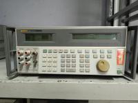 China Recycle Fluke 5520A Multi-Product Calibrator with 600 MHz Amplitude Signals and RS-232 Interface in Pre-Owned Condition for sale