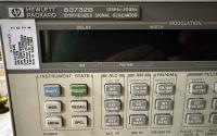 China Keysight 83732B 10 MHz to 20 GHz Synthesized Signal Generator with Pulse Modulation and Benchtop/Rackmount Options for sale
