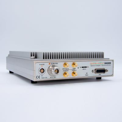 China Signal Hound SM200B Real-Time Spectrum Analyzer and Monitoring Receiver with 100 kHz to 20 GHz Range, 160 MHz Instantaneous Bandwidth, and 1 THz/sec Sweep Speed for sale