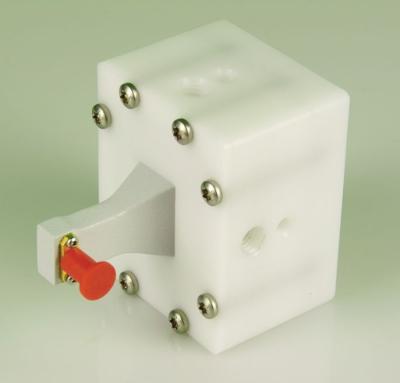 China Schwarzbek BBHA 9170 Broadband Horn Antenna with 14-40 GHz Frequency Range, 15-20 dBi Gain, and SMA-Compatible Female Connector for sale