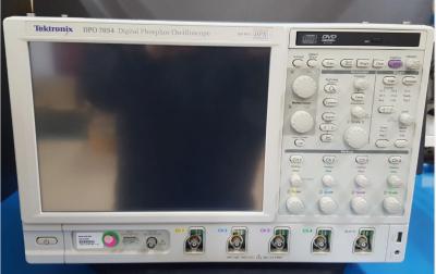 China Used Tektronix DPO7054 Digital Phosphor Oscilloscope with 500 MHz Bandwidth 4 Channels and 20 GS/s Sample Rate for sale