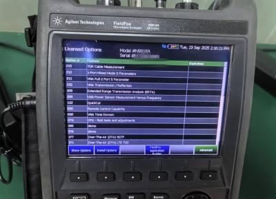 China Keysight N9918A FieldFox Handheld Microwave Combination Analyzer with 26.5 GHz Frequency and Portable Rackmount Design for sale