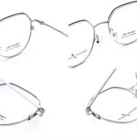 China Weightless Colorful B Titanium Frames Optical Glasses Frame 66359 for sale