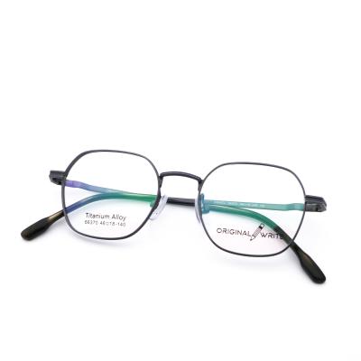 China Popular Lightweight And Comfortable B Titanium Glasses Frame 66370 for sale