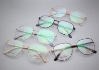 China Rectangle Metal Frame Glasses Modern Style Metal Glasses Framework for sale
