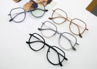 China Full Rim Pure Titanium Rectangle Glasses Model 88289 Lightweight for sale