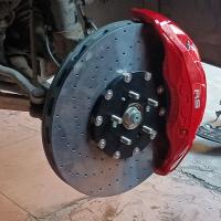 China Car Modification 10 Piston Brake Calipers Carbon Ceramic Discs For Honda UR-V for sale