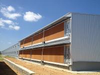 China Customizable Eco Friendly PEB Steel Building Pre Engineered Steel Structures for sale