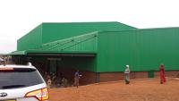 China Customizable Steel Structure Building Modern Pre Engineered Metal Building SGS CE ISO for sale