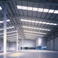 China Anti Wind and Earthquake Resistant Steel Structure Warehouse with Bolt Connection and Customizable Size for sale