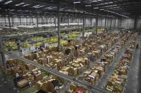 China Clear Span Anti-Corrosion Steel Warehouse for Global Logistics Park for sale