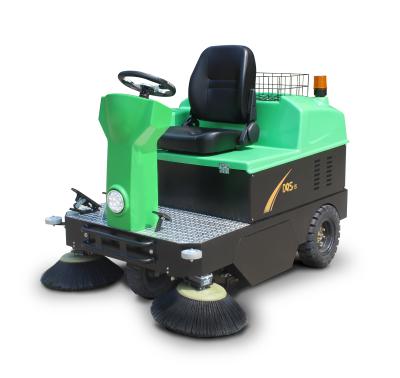 China DQS15 Ideal for outdoor cleaning of garbage fallen leaves debris and other light to medium waste. for sale