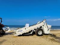 China HANDSOMER 2500 Tractor Towable Beach Cleaner | 2.5m Hydraulic Sand Sifter For Stone & Coral Removal for sale