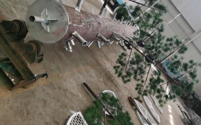 China Camouflaged Communication Fake Pine Tree Cell Tower HDG And Bark for sale