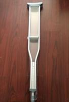 China Lightweight Comfortable Adjustable Underarm Crutch Aluminum Walking Aids For Adult / Child for sale