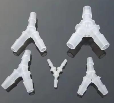 China Medical 1.6mm To 19.5mm Y Shaped Plastic Wye Air Water Hose 3 Ways Y Connector Pipe Fittings for sale