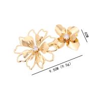China RICHSTAR Fashion Flower Metal Hair Clip Various Sizes for Women Casual Party for sale