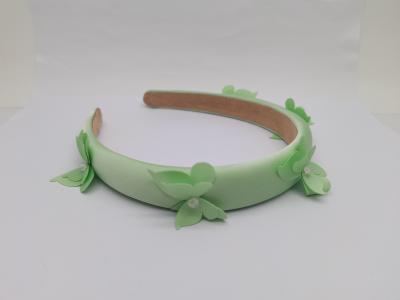 China RICHSTAR Fabric Hair Accessories Set Scrunchie Hairband Hair Claw Various Sizes Colors for sale