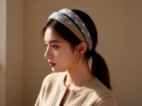 China 2-Pack Wide Padded Vintage Plaid Headbands for Women Non-Slip Comfort Blue Beige for sale