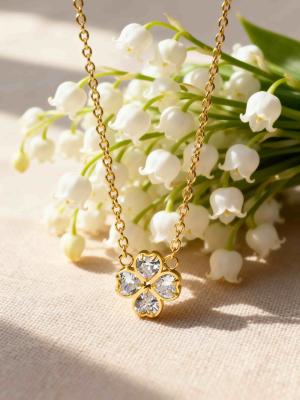China Waterproof 18K Gold Plated Stainless Steel Four Leaf Clover Necklace Hypoallergenic Lucky Pendant for Women 45cm for sale