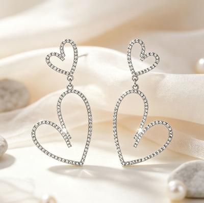 China Durable Alloy Heart Drop Earrings - Handmade Women's Fashion Jewelry in Small, Medium, Large Sizes with Multiple Fastening Options for sale