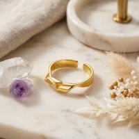 China 18K Gold Fancy Ladies Ring - 20g Lightweight Copper Design with 6.5cm Diameter for Weddings and Parties for sale