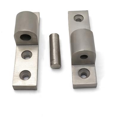 China 4.9 Inch Long Cupboard Door Hinge Hardware Silver Tone Installation Furniture for sale