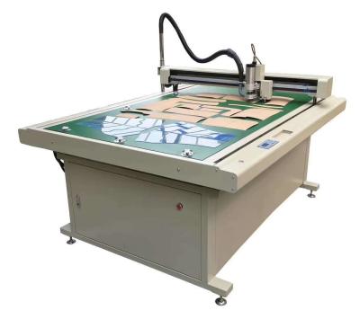 China Smart CAD Template Cutting Machine with 1500x900mm Cutting Scope and 1.5mm-6.0mm Thickness for Precision Milling for sale