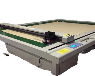 China Automatic Flatbed Digital Cutter with 1500*1200mm Cutting Scope and HP45 Ink Box for Pattern Cutting for sale