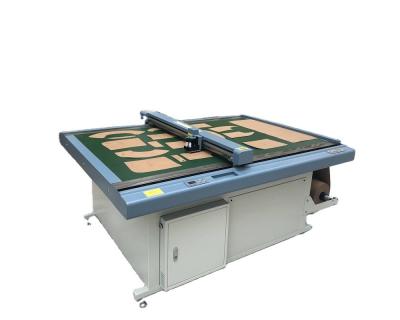 China Automatic Grade Flatbed Cutter Plotter with 1500x1000mm Cutting Scope and HP45 Universal Ink for Garment Patterns for sale