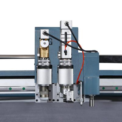 China 3.5KW CNC Digital Cutter with 2500x1600mm Cutting Scope and Automatic Feeding System for Fabric Cutting for sale
