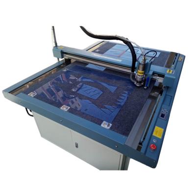 China 1500*900mm 2-3 Layers PVC Board Milling Cutting Machine with 6mm Cutting Thickness for Garment Sewing Pattern Cutter for sale