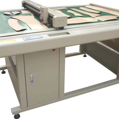 China High Performance 3 Phase Step-motor Flatbed Cutter Plotter with 800 rpm Speed and 1 Year Warranty for Garment Pattern Cutting for sale