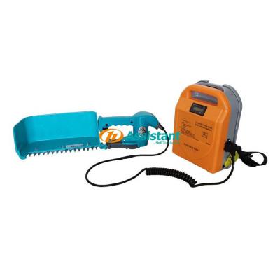 China 1 Row DL-4CD-35 Lithium Electric Tea Picker Portable One Handed Tea Leaf Plucking Machine 53*24*16cm for sale