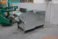 China 220V/50Hz Voltage Fresh Green Tea Leaf Cutting Machine DL-6GCQ-50 with 250 kg/h Efficiency for sale