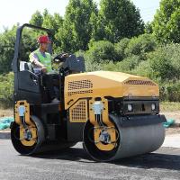China Hydraulic Valve Driving 2 Ton Road Roller Vibratory Mini  Road Flattener Machine for sale