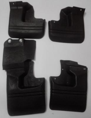 China Rubber OEM Mud Flaps Aftermarket For Mitsubishi Pajero 1997 V33 And Mitsubishi Liebao for sale