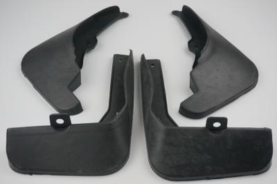 China Hyundai Accent 2011 Rubber Car Mud Flaps Black Paint OEM / ODM for sale