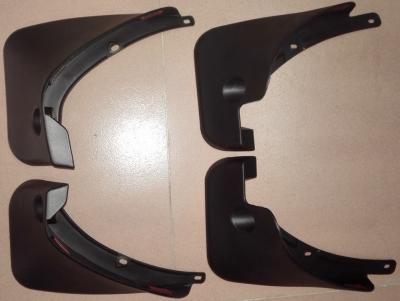 China Toyota RAV4 2009 - 2012 2.0L Plastic Custom Mud Flaps Replacement Black / Painted for sale