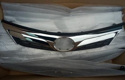 China 53111-06430 5311106430 2012 2013 2014 Toyota Auto Parts Camry Front Upper Grille 53101-06560 for sale
