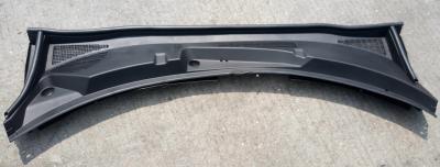 China 2012 Toyota Highlander 2008 Cowl Vent Panel 55708-0e060 55708-0e050 55708-0e061 Wiper Deflector for sale