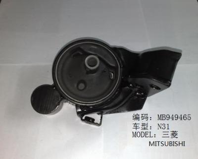 China Left Mitsubishi Space Wagon 1991 - 1998 N31 Grandis Savrin Car Body Spare Parts Engine Mount MB949465 for sale