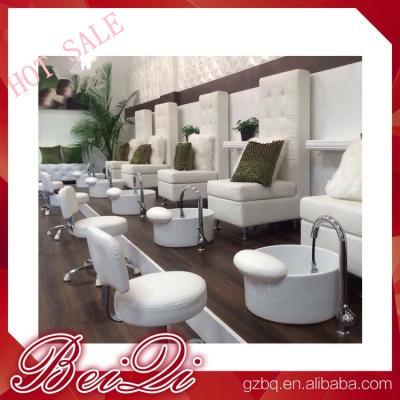 China Luxury White Leather King Manicure Pedicure Spa Chair 110V 50Hz for sale