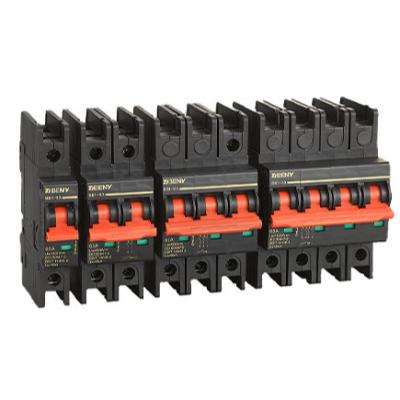 China Mini DC Circuit Breaker BB1-63 3P 900V No Polarity Leakage Protector for sale