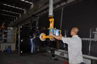 China CE Certified Vl-R800 Vacuum Lifter for Insulating Glass Unloading/Loading Customizable for sale