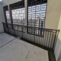 China 316ss Outdoor Metal Bronze Aluminum Railing Stainless Steel Guardrail Systems Balustrades for sale