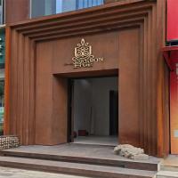 China Polished Exterior Wrought Iron Garden Gates Swing Driveway Gates Doors for sale