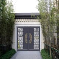 China Aluminum Elegant Outdoor Sliding Gate With Automatic Opening Pattern for sale
