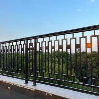 China Elegant Balustrades Handrails Horizontal Slats Metal Fence Long Service Life for sale